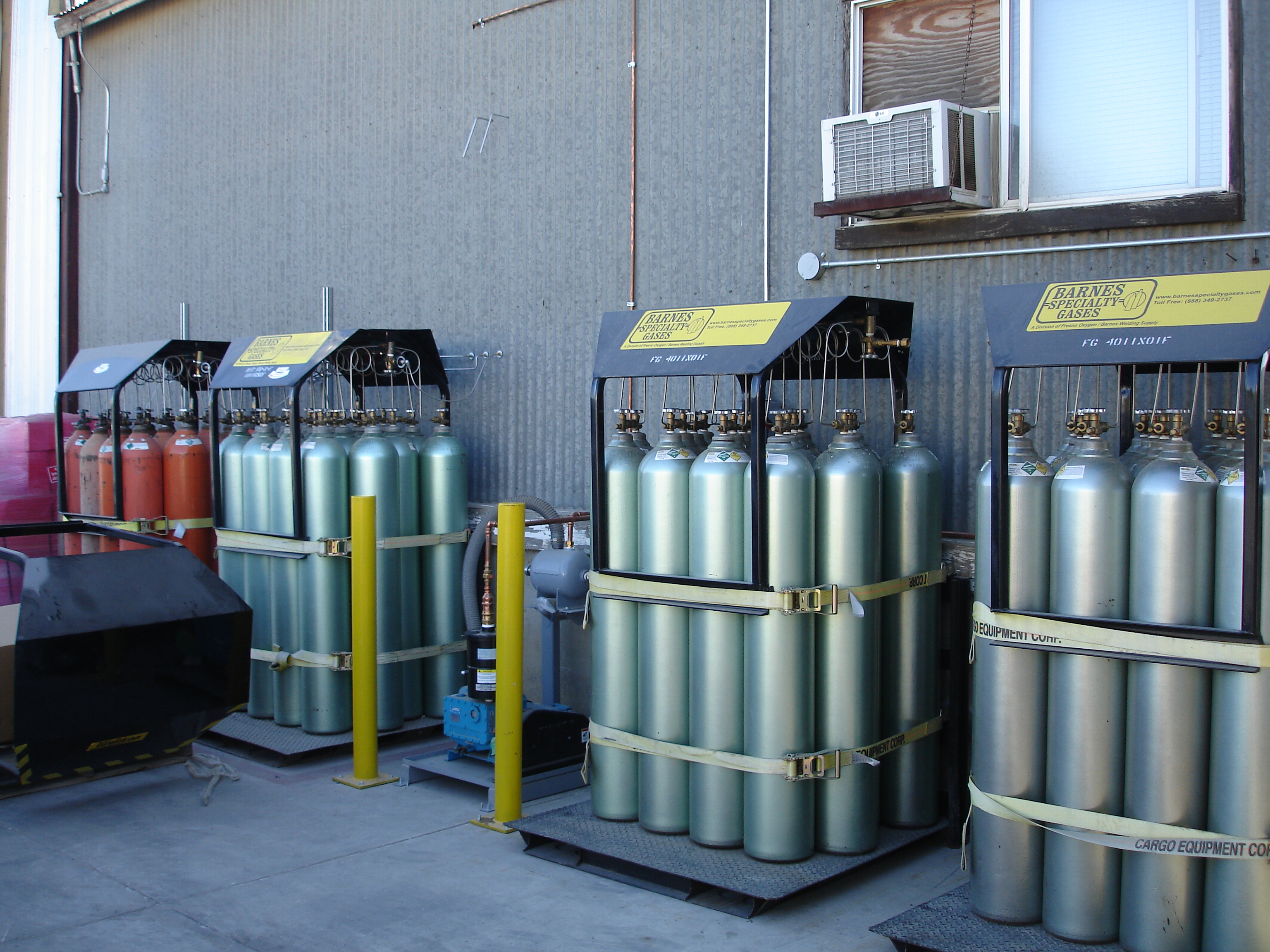 18-Cylinder Pallet Gas Pack Manifold System | Weldcoa